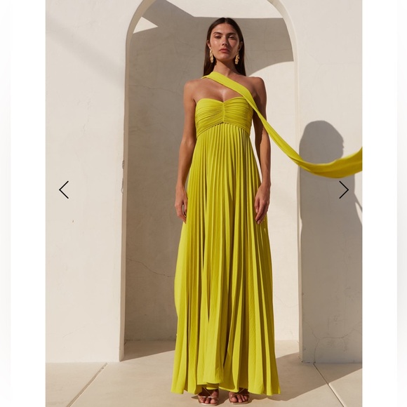 Dapheni Dress In Chartreuse Delfi